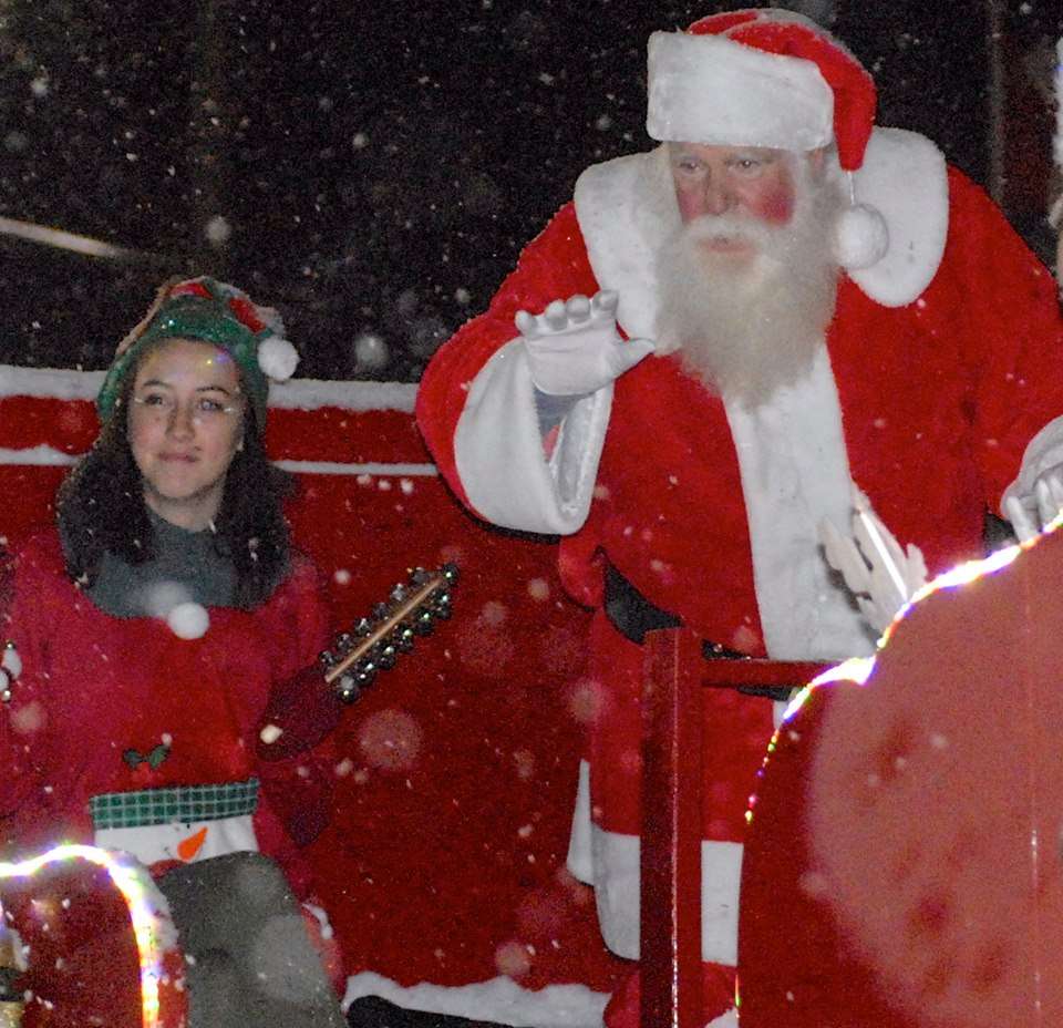 Santa Claus coming to towns across Chatham-Kent