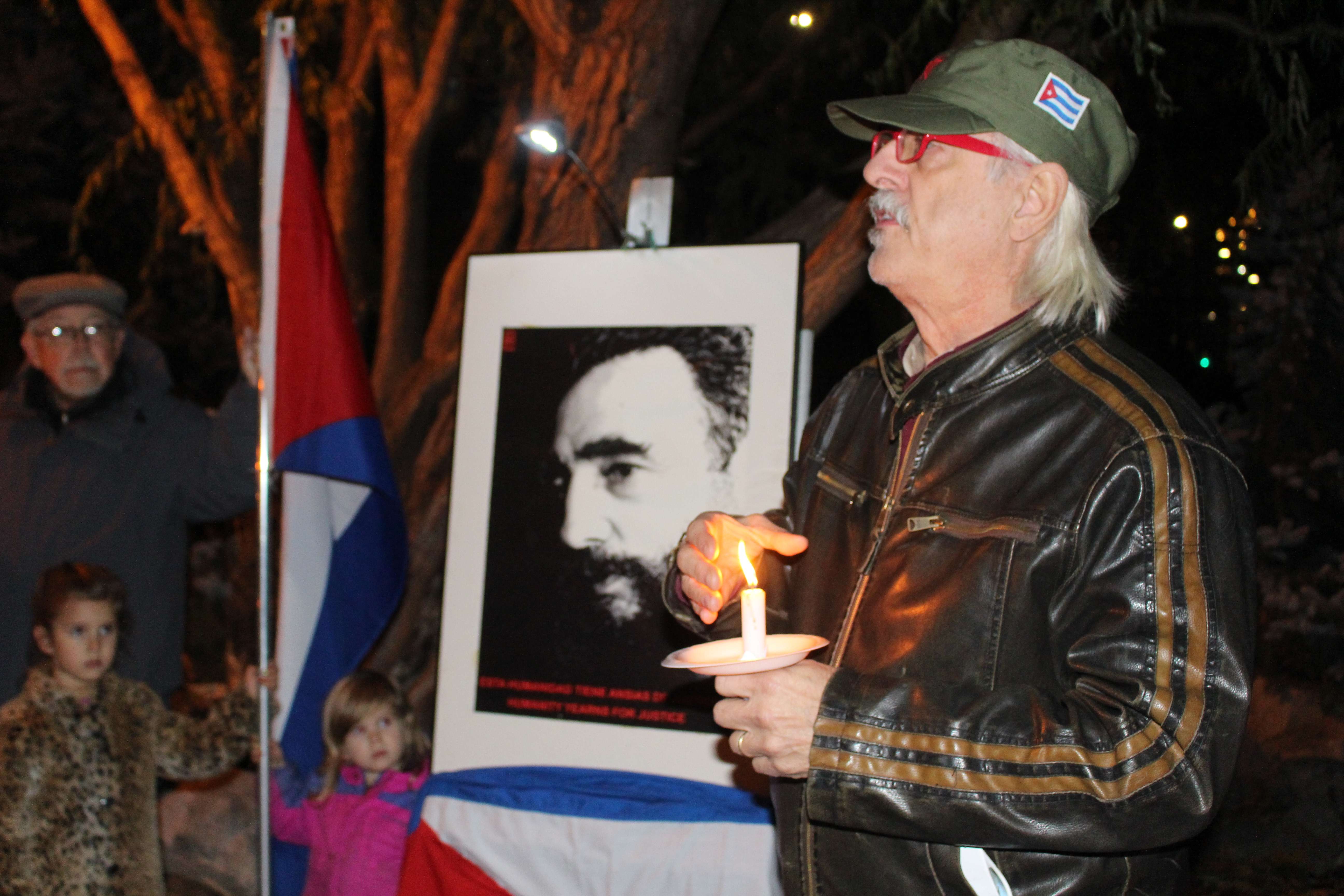 Windsor Vigil Remembers Fidel Castro Warmly