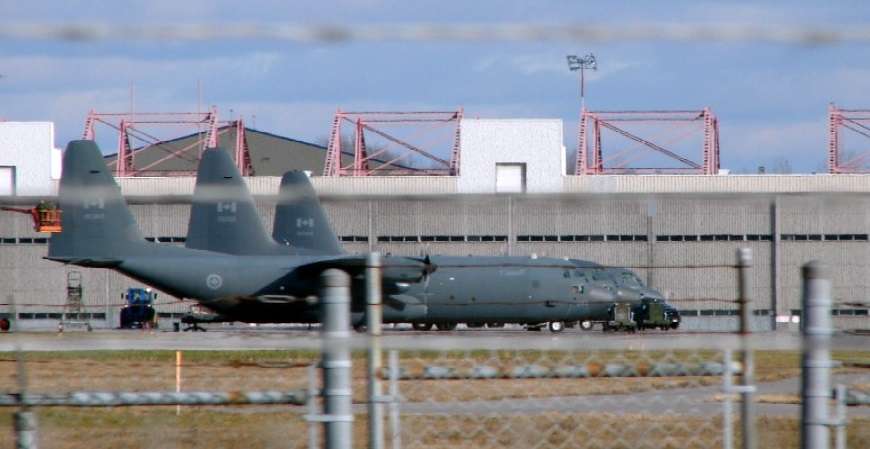 Second plane of Canadian evacuees from China arrives