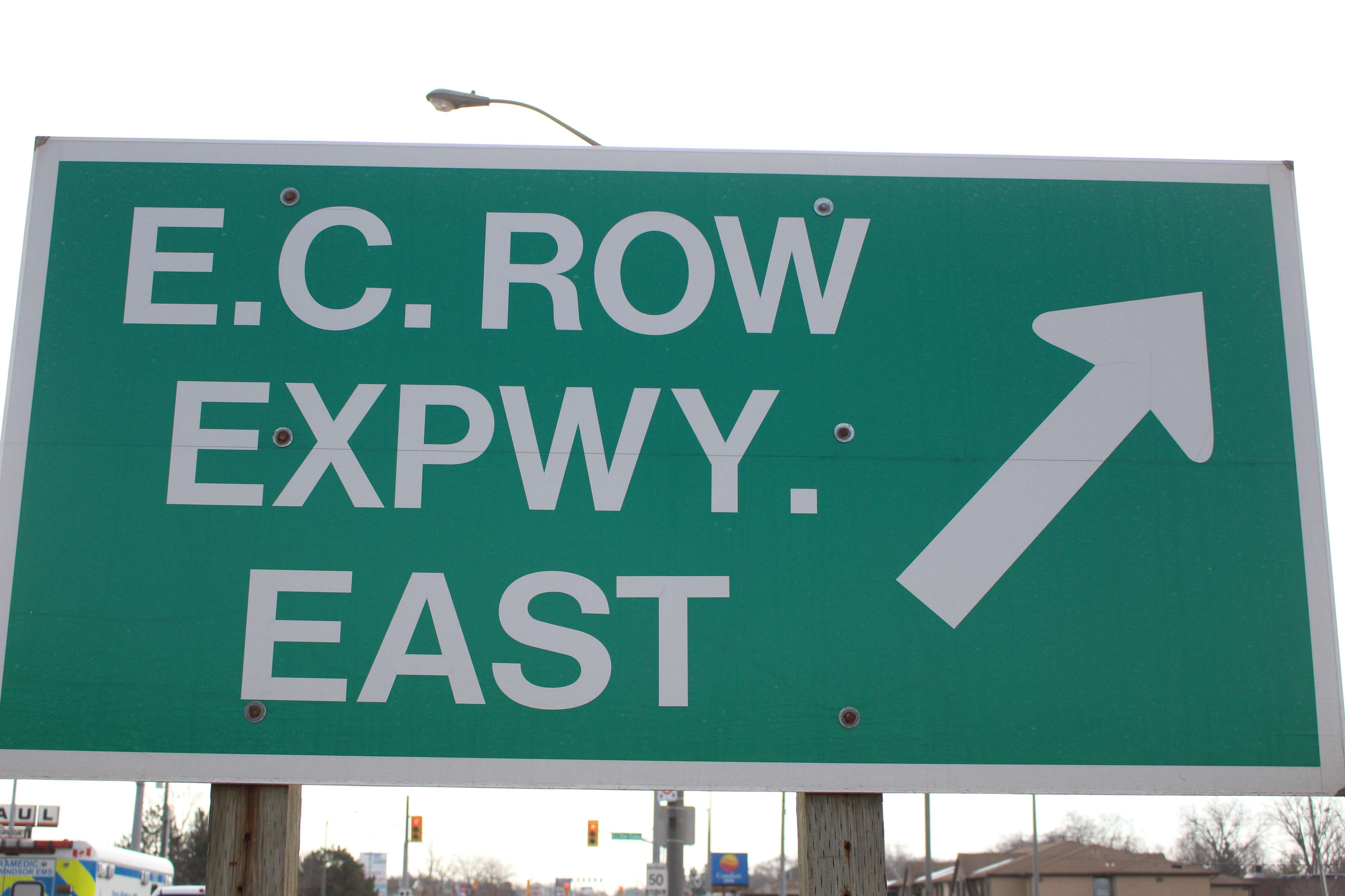 UPDATE: Crash shuts down eastbound E.C. Row