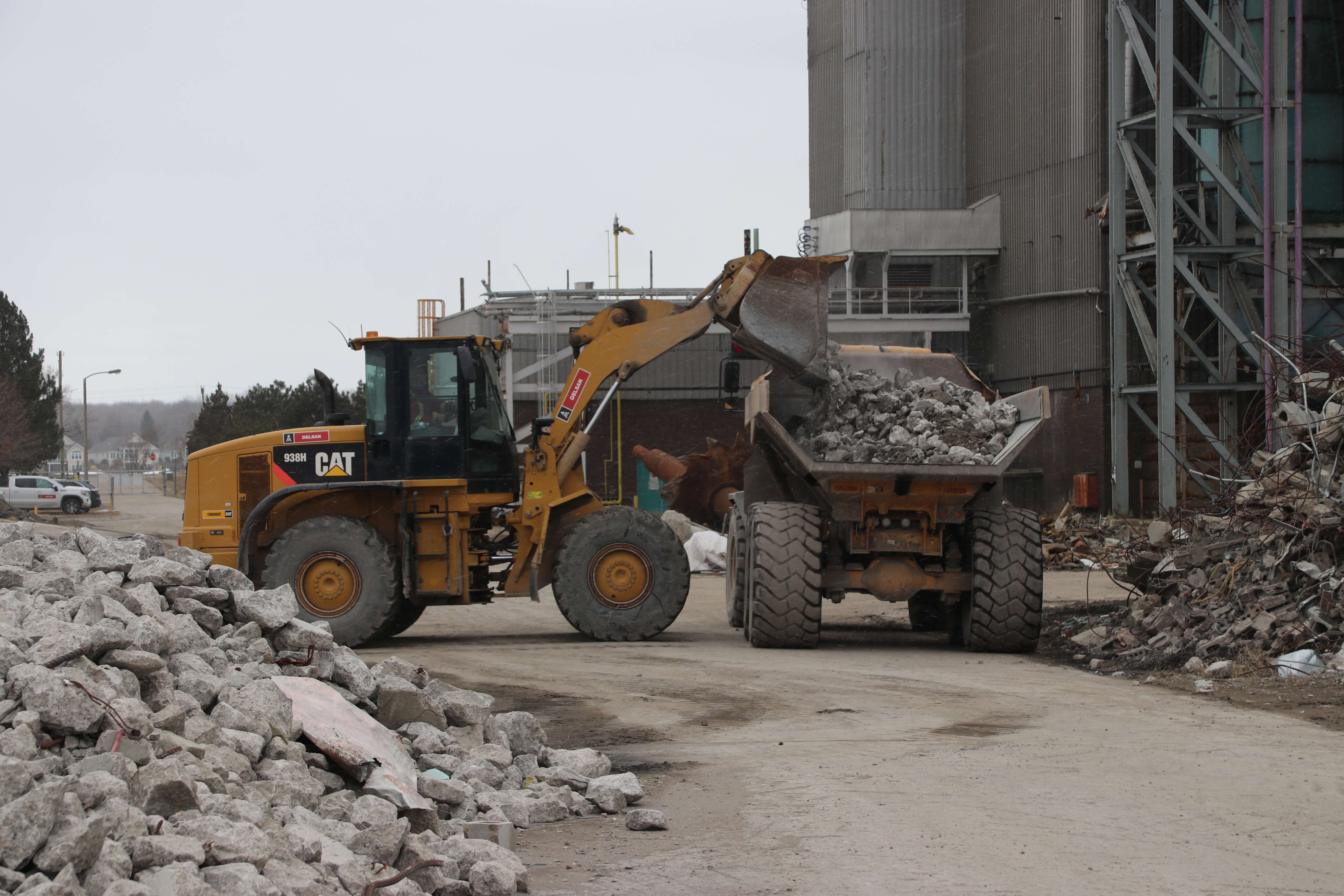 Rail spur reactivated to expedite LGS demolition