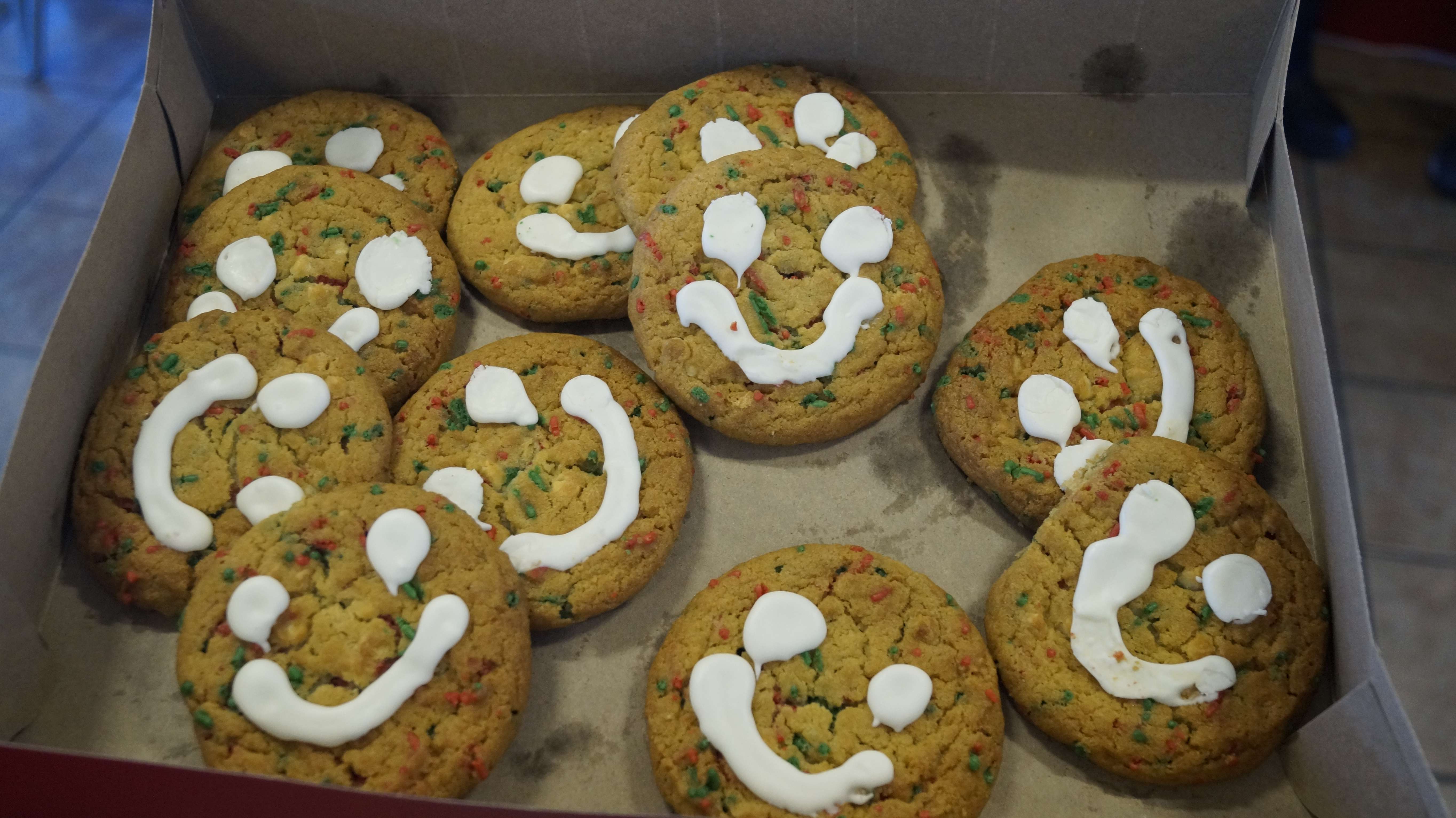 Holiday Smile Cookie campaign to support local youth