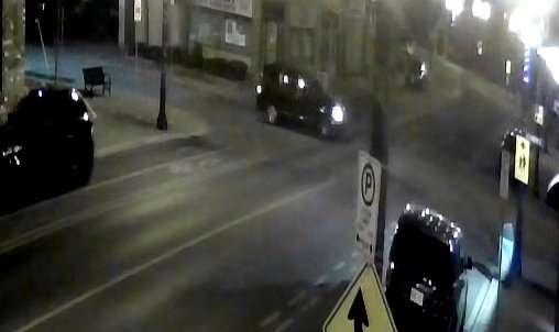 Driver sought in fatal hit and run (PHOTOS & VIDEO) Driver sought in fatal hit and run (PHOTOS & VIDEO)