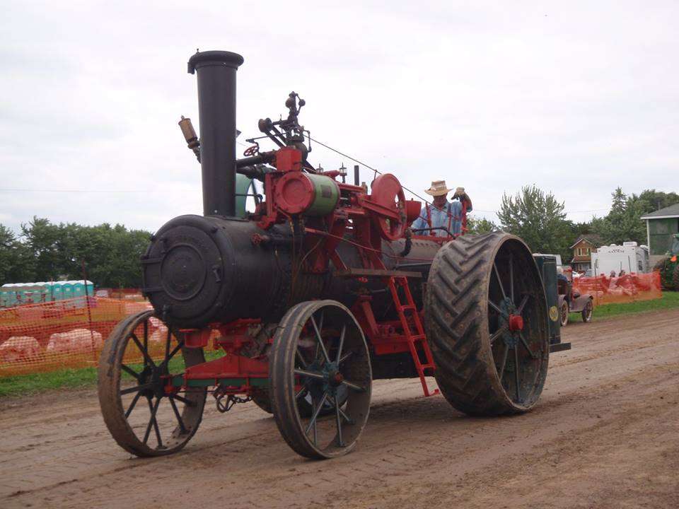 Steam threshers show in Forest this weekend