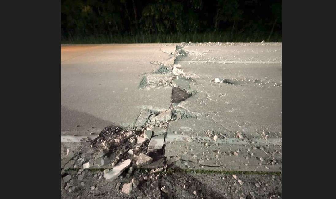 UPDATE: Damage to Highway 402 prompts lengthy closure