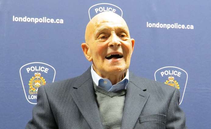 A 'true trailblazer': London's first black police officer honoured