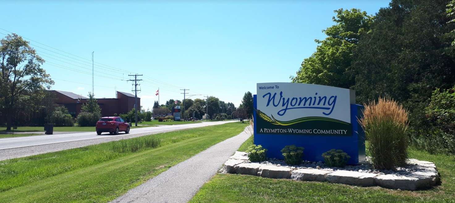 Wyoming welcome sign defaced by vandals