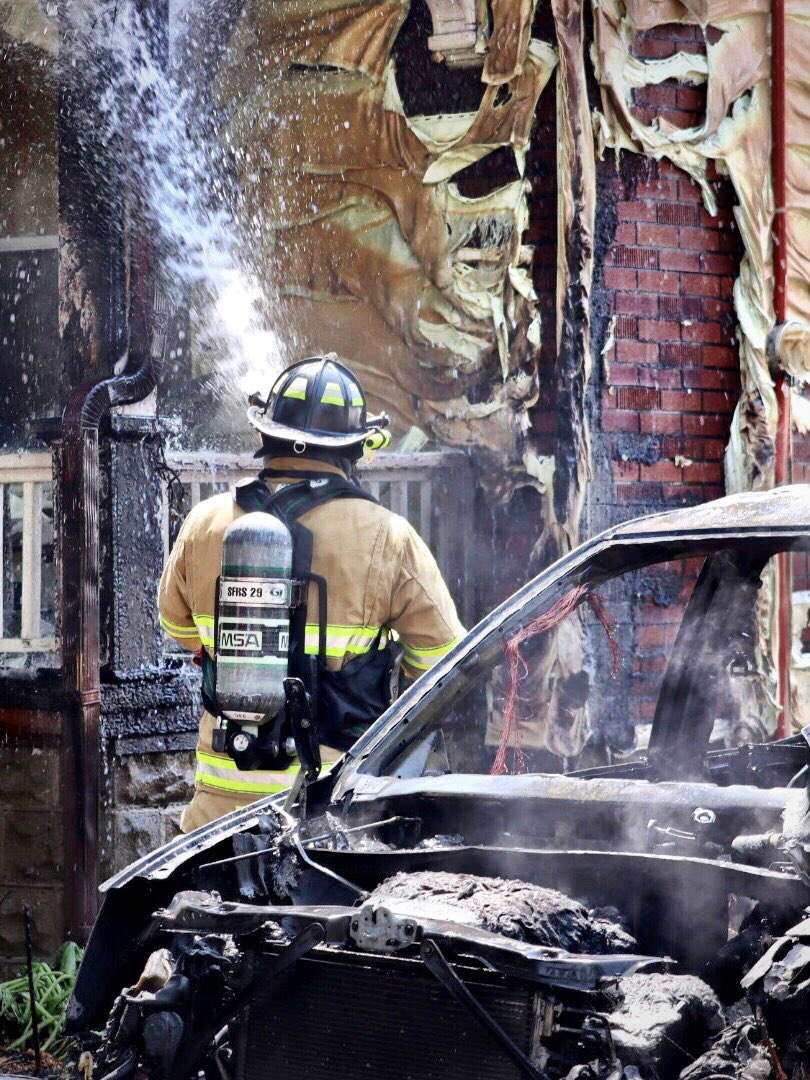 Crews extinguish vehicle fire Wednesday afternoon Crews extinguish vehicle fire Wednesday afternoon