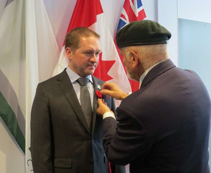Mayor receives London's first poppy of 2023 campaign