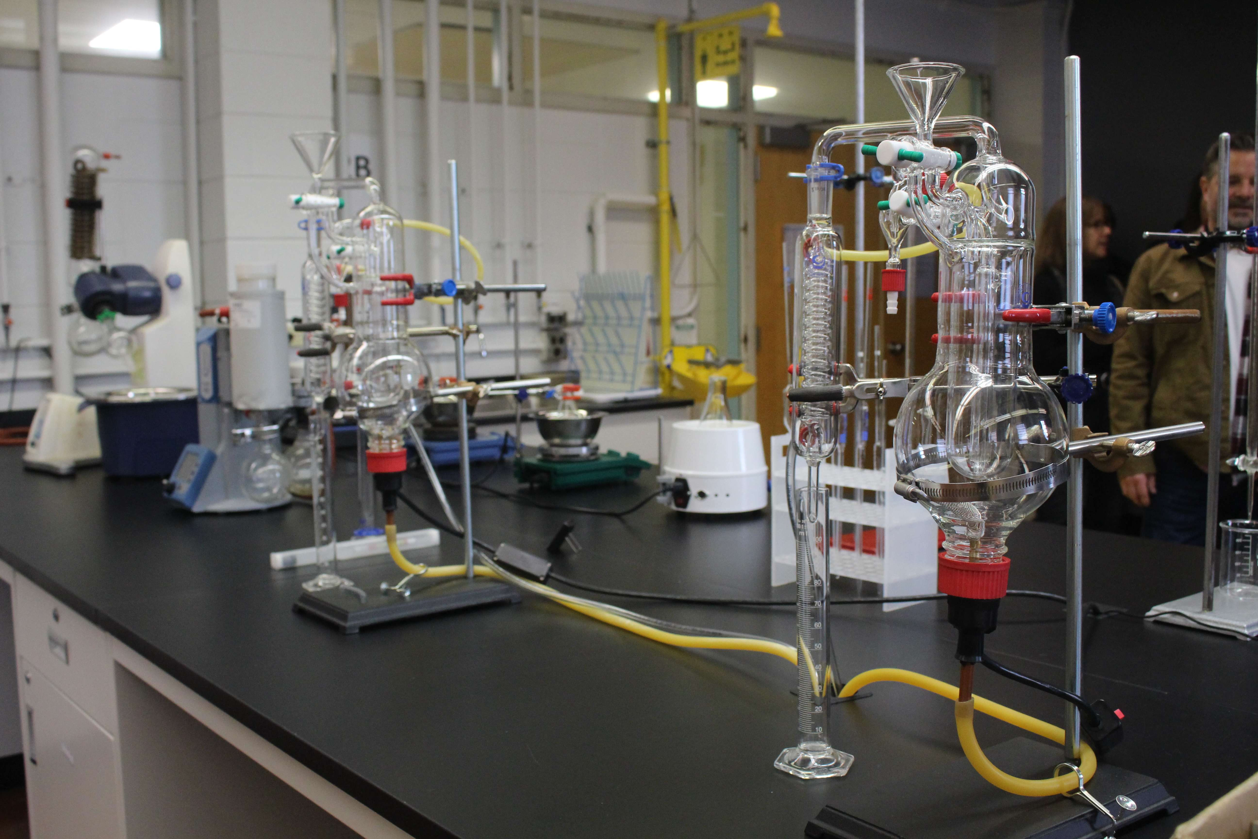New UWindsor lab analyzing wine and spirits for local producers