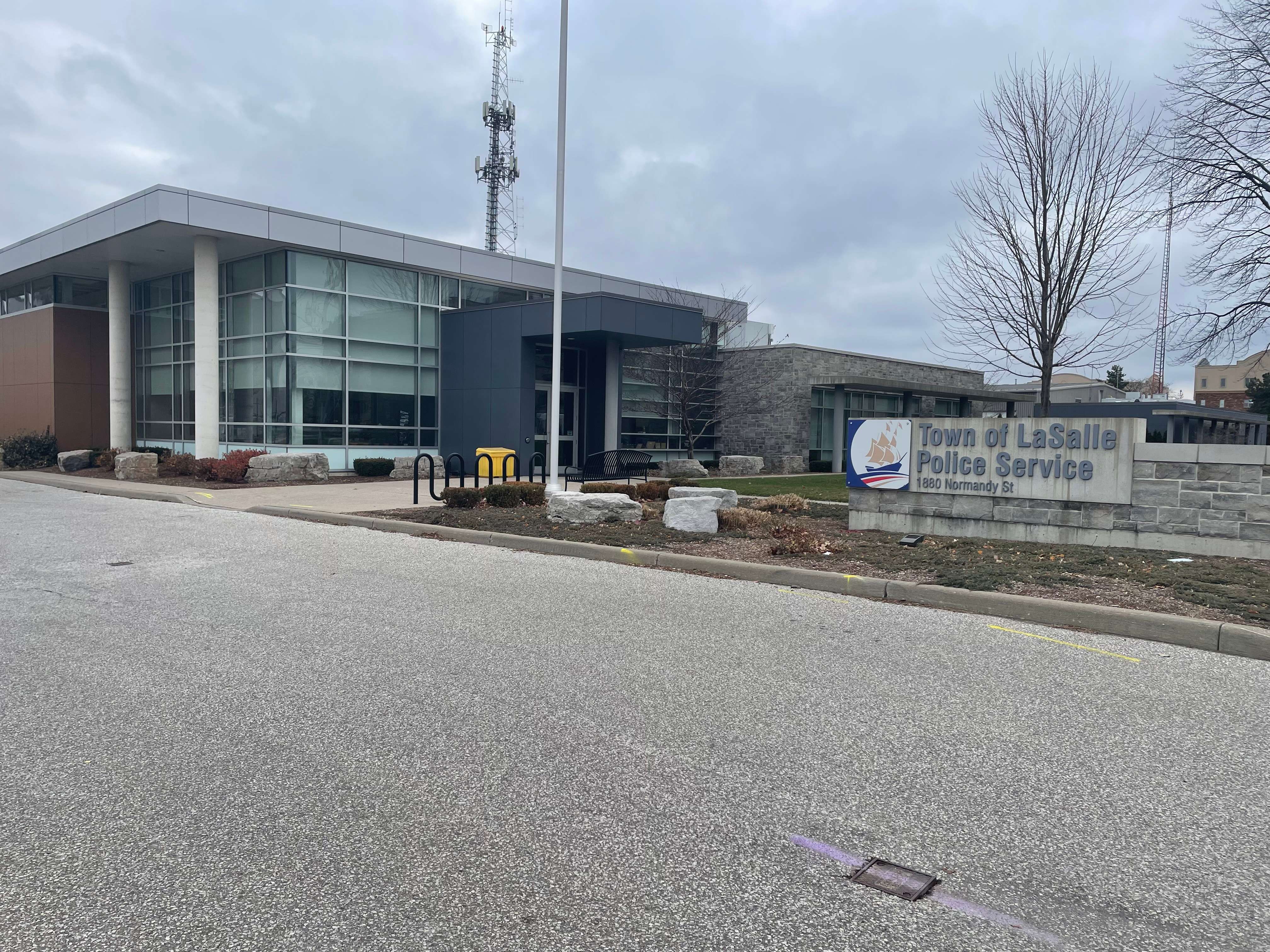 Police investigating threat to Sandwich Secondary School