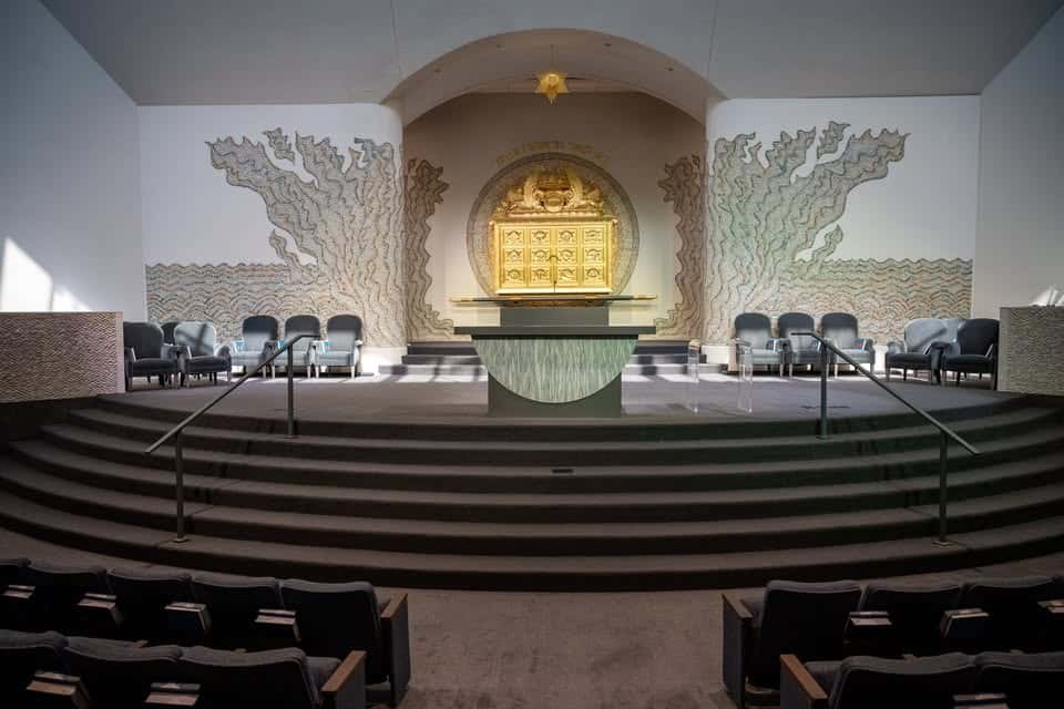 No victims reported following shooting at Detroit-area synagogue