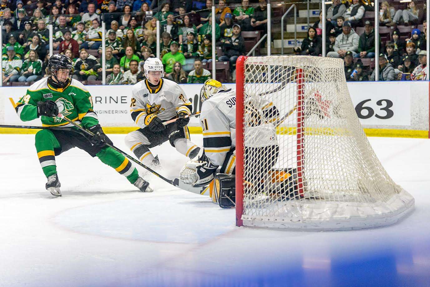 Knights lead 402 battle with 6-2 win over the Sting in Sarnia