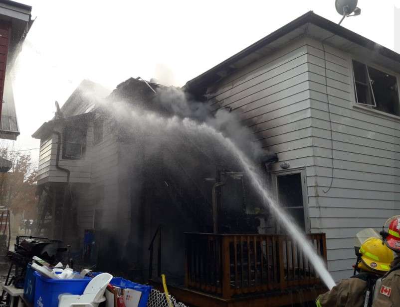 St. Thomas apartment fire sparks $450K in damages